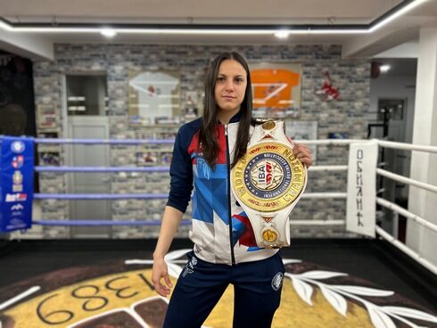 SVETSKA ŠAMPIONKA ZA BALKAN FACTS: Provedite Vaskrs u zdravlju i veselju! (VIDEO) - Balkan Facts