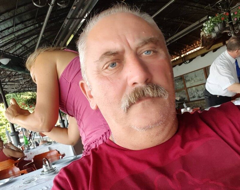 POSLEDNJE FOTOGRAFIJE DAMIRA DOKIĆA: Potpuno se promenio, društvo mu pravila mlada plavuša (FOTO ...